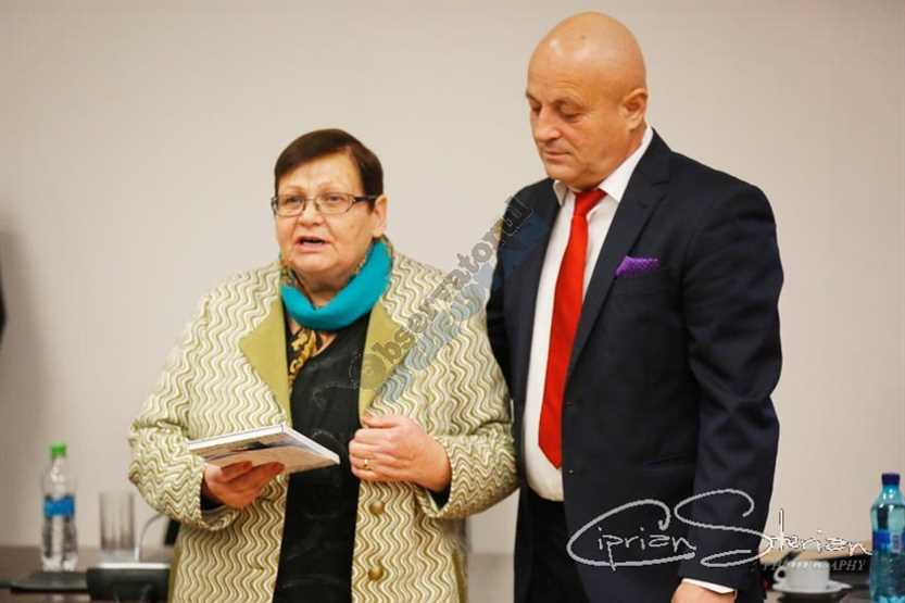 Fostul prefect al județului Soroca, profesorul Ana Bejan, a primit cu ...